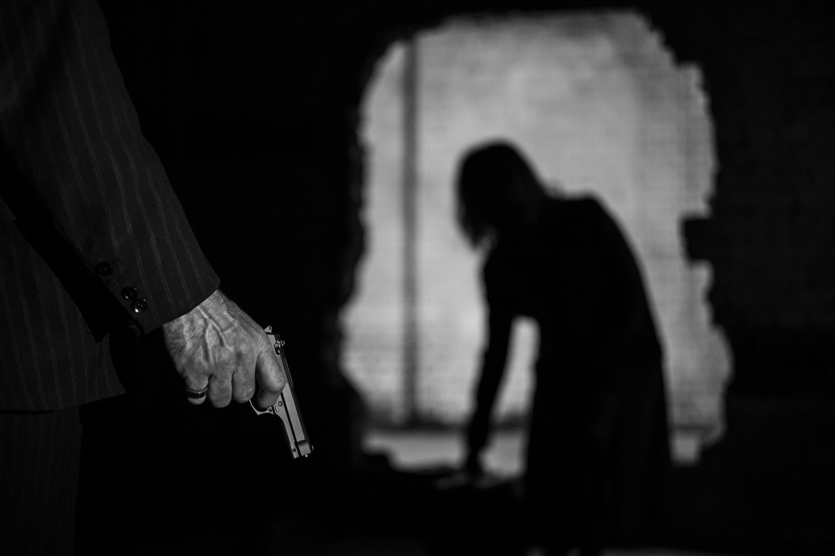 Film Noir Photography: Definition & Example Images Analysed